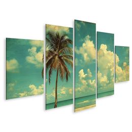 islandburner Leinwandbild Ein majestätischer Palmenbaum dominiert den tropischen Strand vor blau