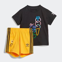 Adidas x James Jarvis Shorts und T-Shirt Set