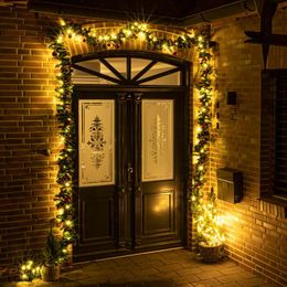Spetebo Weihnachts-Girlande mit Lichterkette und Christbaumkugeln - grün / 5 m - Künstliche Tannen Deko Girlande warm weiß beleuchtet für Außen