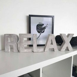 K&L WALL ART K&l Wall Art - Betonbuchstaben Set 15cm relax Deko Buchstaben Büro Beton Buchstabe grau Tischdeko - Beton Grau