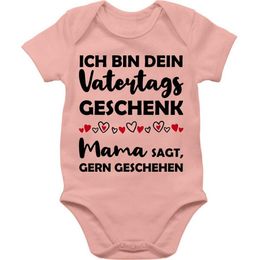 Shirtracer Shirtbody Ich bin dein Vatertagsgeschenk Mama sagt