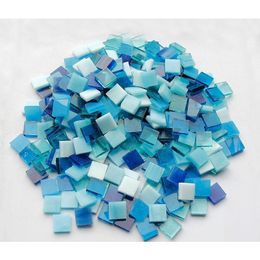 Minkurow - Set mit 560 Buntglas-Mosaikfliesen zum Basteln – 1 cm x 1 cm quadratische Formen – Wohnaccessoires, Teller, Bilderrahmen usw. (blaue