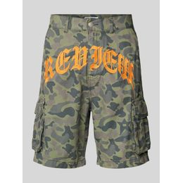 Review Regular Fit Cargoshorts mit Camouflage-Muster