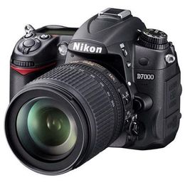 Reflex - Nikon D7000 - NIKKOR 18-105mm