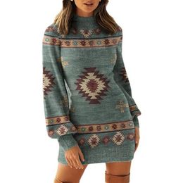 KIKI Strickkleid Langärmliger Strickpullover für im Ethno-Stil mit Rundhalsausschnitt