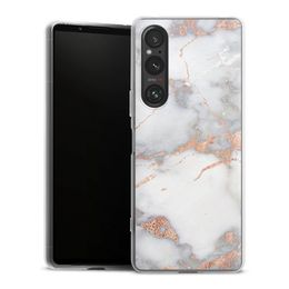 DeinDesign Handyhülle Gold Marmor Glitzer Look White and Golden Marble Look, Sony Xperia 1 V Silikon Hülle Bumper Case Handy Schutzhülle, weiß