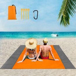 Rhafayre - Wasserdichte Stranddecke, sanddichte Picknickdecke, leichte Stranddecke, mit Aufbewahrungstasche, Karabiner und 4 Befestigungsnägeln,