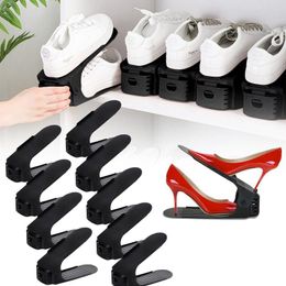 Einstellbare Schuhregale 10 Stück Schuhstapler/Schuhhalter Set, 3 höhenverstellbar, Platzsparend, rutschfest Kunststoff-schwarz - Aufun