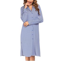 RUZU UG Pyjama Langarm-Kleid mit gestreiftem Nachthemd und Knopfleiste