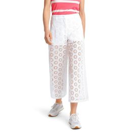 Marc Cain Culotte "Sports Summer Pics" Premium Damenmode Das Modell WONSON mit luftiger Lochstickerei, weiß