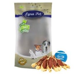 5 kg LYRA PET® Kaninchenohren gefüllt mit Huhn + Tennis Ball