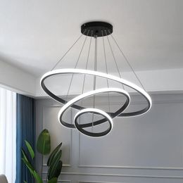 Aiskdan - LED-Hängeleuchte mit 3 einstellbaren Farben, modern 40W, schwarz, 3 Ringe, Aluminium