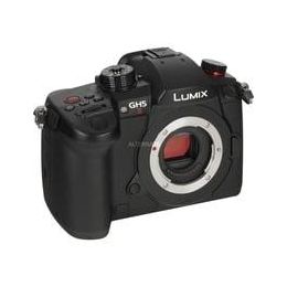 Panasonic Lumix DC-GH5M2, Digitalkamera schwarz, ohne Objektiv Bildsensor: 20,33 Megapixel max. Bildgröße: 5184 x 3888 Pixel Iso-Werte: 100-25600 Bildsensorgröße: 17,3 x 13 mm