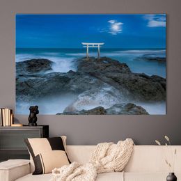 Akustikbild Torii bei Vollmond am Meer