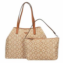 Guess Vikky Schultertasche 43 cm cognac