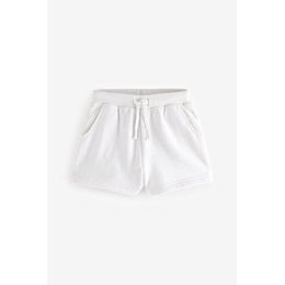 next Sweatshorts Shorts mit Lochstickerei (1-tlg)