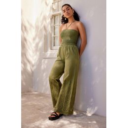 next Jumpsuit Gesmokter Bandeau-Overall mit Lochstickerei (1-tlg)