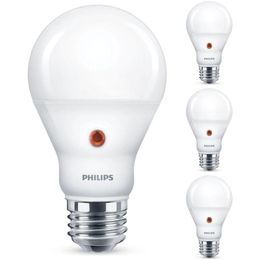 Philips - led Lampe mit Dämmerungssensor ersetzt 60W, E27 Standardform A60, warmweiß, 806 Lumen, nicht dimmbar, 4er Pack - white