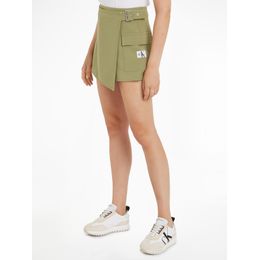 Shorts Calvin Klein Jeans "BUCKLE WRAP MINI SKORT" Gr. M (38), N-Gr, grün (dark juniper) Damen Hosen Kurze mit Logopatch