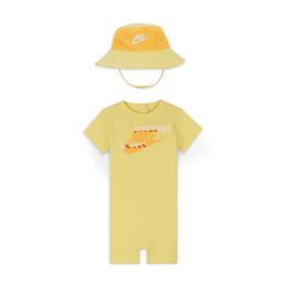 Nike Sportswear PE Set aus Strampler und Bucket Hat für Babys (0–9 Monate) - Gelb