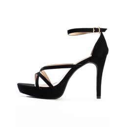 Celena Sandals 'Courtney' female Black size 38