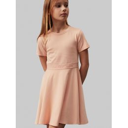 Jerseykleid Calvin Klein Jeans "PUNTO TAPE FIT FLARE SS DRESS" Gr. 10 (140), N-Gr, pink (pink sand) Mädchen Kleider Jerseykleider für Kinder bis 16 Jahre