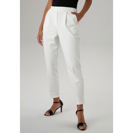 Schlupfhose Aniston SELECTED Gr. 38, N-Gr, weiß (offwhite) Damen Hosen mit Bundfalten