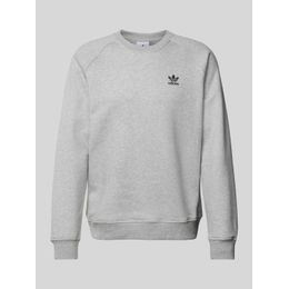 adidas originals Sweatshirt mit Label-Stitching Modell 'ESS CREW'