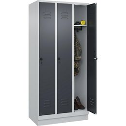 C+P Spind Classic PLUS, 3 Abteile, lichtgrau / grau, B 900 mm, mit Bodensockel, Drehriegel