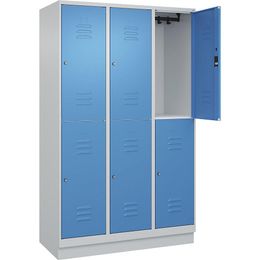 C+P Doppelstock-Spind Classic PLUS, 3 Abteile, lichtgrau / lichtblau, HxB 1950 x 1200 mm, mit Bodensockel, Zylinderschloss