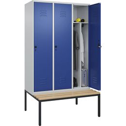 C+P Schwarz-Weiß-Spind Classic PLUS Sitzbank, schmal, 3 Abteile, Trennwand verkürzt, lichtgrau / enzianblau, B 1200 mm, Sicherheits-Drehriegel, untergebaut, Buche-Hartholz