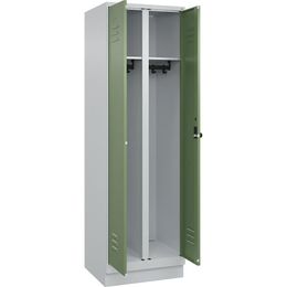 C+P Schwarz-Weiß-Spind Classic PLUS, 1 Abteil, lichtgrau / resedagrün, HxB 1950 x 600 mm, mit Bodensockel, Drehriegel