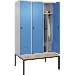 C+P Schwarz-Weiß-Spind Classic PLUS Sitzbank, schmal, 3 Abteile, Trennwand verkürzt, lichtgrau / lichtblau, B 1200 mm, Sicherheits-Drehriegel, untergebaut, Buche-Hartholz