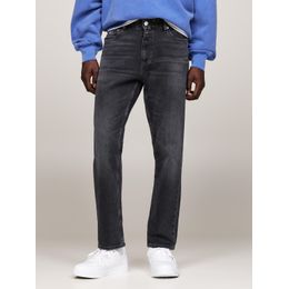 Regular-fit-Jeans Tommy Jeans "DAD JEAN RGLR TPRD" Gr. 32, Länge 34, schwarz (denim black) Herren Jeans mit Logoprägung