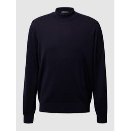 Maerz Muenchen Pullover aus Merinowolle mit Stehkragen