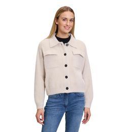 AMBER & JUNE Strickjacke AMBER & JUNE "Amber June Winter-Strickjacke mit aufgesetzter Brusttasche" Gr. 38, beige (beach beige) Damen Strickjacken Taschen