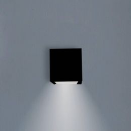 Newgarden LED-Akku-Wandleuchte Box 8, schwarz, 7,5x7,5cm