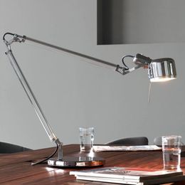 Serien Lighting serien.lighting Job Table LED-Tischleuchte mit Fuß