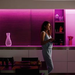 PHILIPS Hue White+Color LightStrip Plus Basis 2m