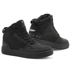 Revit Jefferson, Schuhe