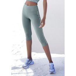 active by Lascana LASCANA ACTIVE Caprileggings mehrfarbig Gr. XS (32/34) für Damen. Mit Logoschriftzug. Figurbetont