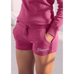 BENCH. LOUNGEWEAR Sweatshorts pink Gr. 40/42 für Damen. Mit Logoschriftzug. Bequem. Nachhaltig.