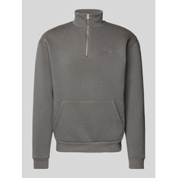 Review Essentials Half-Zip Sweatshirt