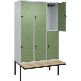 C+P Doppelstock-Spind Classic PLUS Sitzbank, 3 Abteile, lichtgrau / resedagrün, B 1200 mm, Sicherheits-Drehriegel, auskragend, Buche-Hartholz