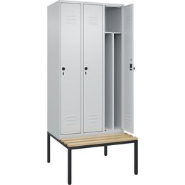 C+P Schwarz-Weiß-Spind Classic PLUS Sitzbank, schmal, 3 Abteile, Trennwand verkürzt, lichtgrau, B 900 mm, Sicherheits-Drehriegel, untergebaut, Buche-Hartholz