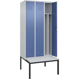 C+P Schwarz-Weiß-Spind Classic PLUS Sitzbank, schmal, 3 Abteile, Trennwand verkürzt, lichtgrau / fernblau, B 900 mm, Zylinderschloss, untergebaut, Kunststoff