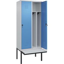 C+P Schwarz-Weiß-Spind Classic PLUS Sitzbank, schmal, 2 Abteile, Trennwand verkürzt, lichtgrau / lichtblau, B 800 mm, Sicherheits-Drehriegel, auskragend, Kunststoff