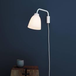 Fritz Hansen Caravaggio Wandlampe Glas opal