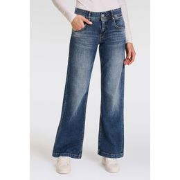 5-Pocket-Jeans Herrlicher "Edna Recycled Denim Light" Gr. 29, Länge 32, lila (daybreak) Damen Jeans im Flared Fit