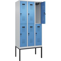 C+P Doppelstock-Spind Evolo PLUS, 3 Abteile, lichtgrau / lichtblau, B 900 mm, mit schmalen Füßen, Drehriegel